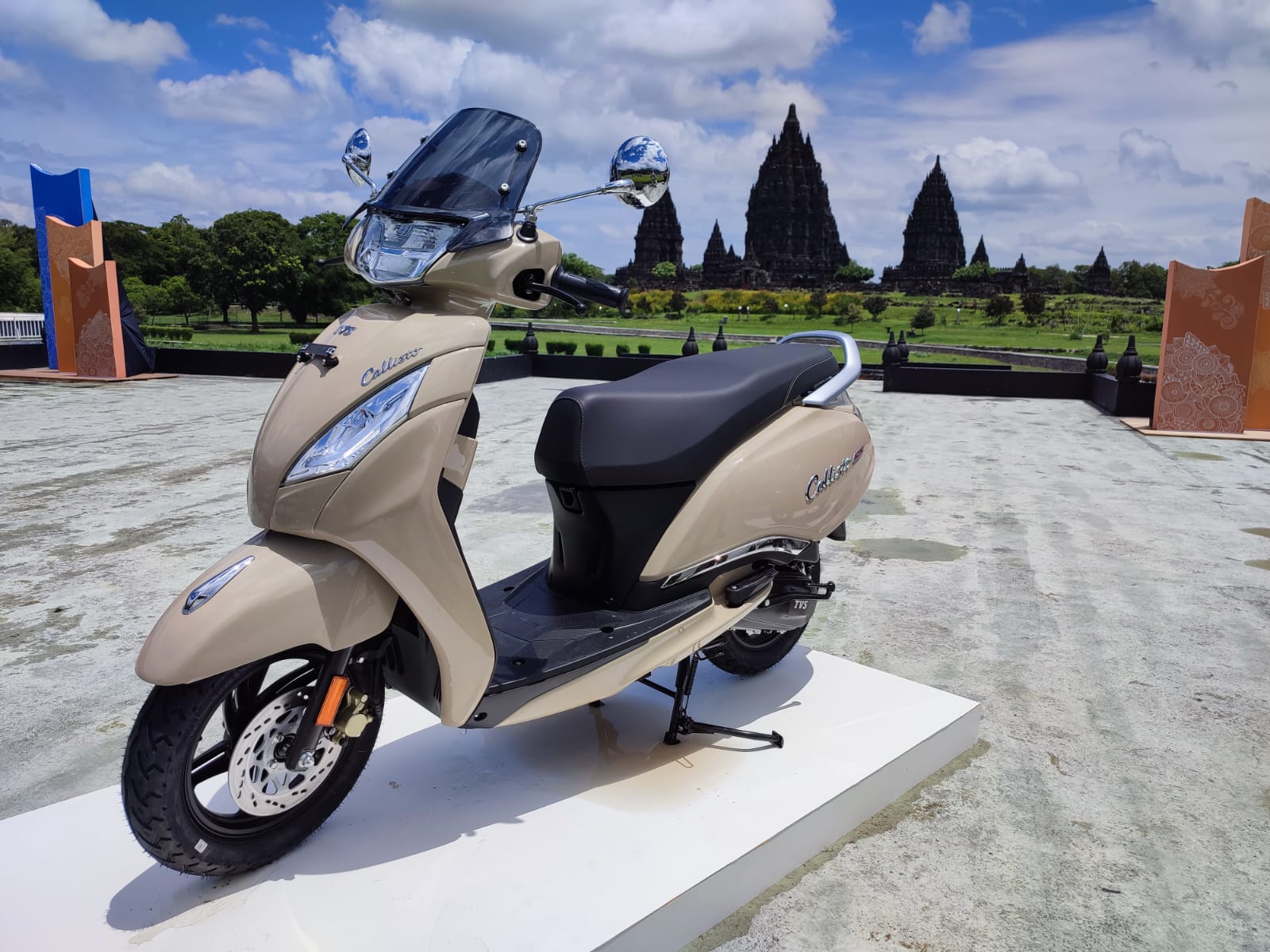 เปิดตัว TVS Callisto 125 สกู๊ตเตอร์สไตล์มินิมอล ปี 2024 อย่างเป็นทางการ ...